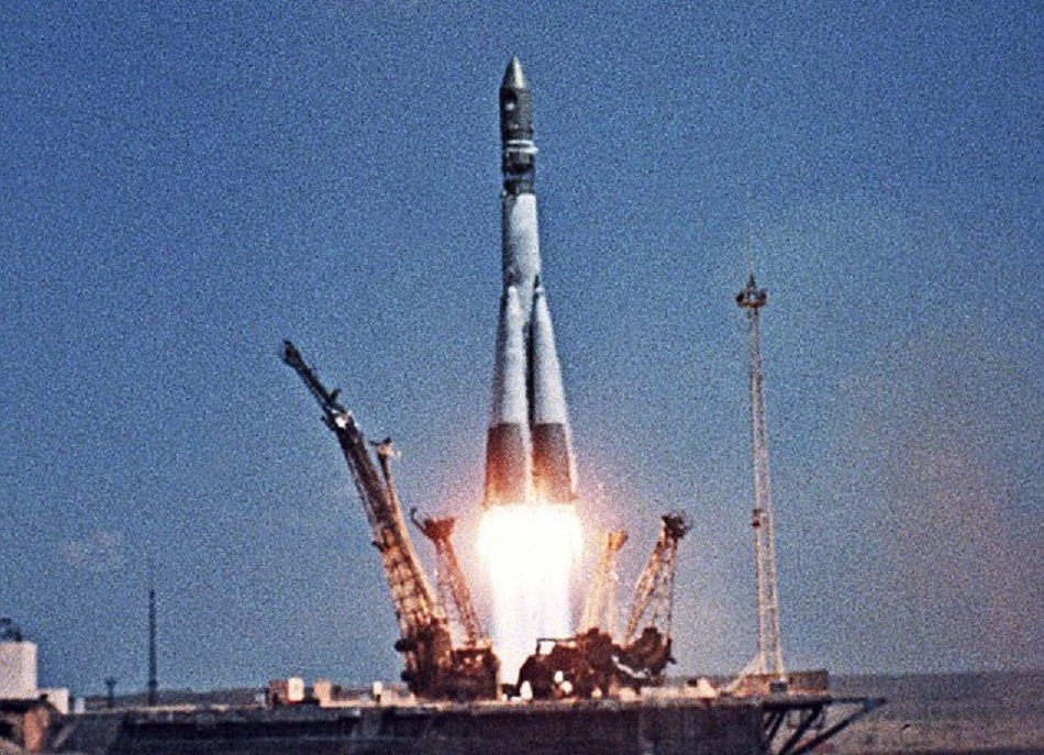 ΣΑΝ ΣΗΜΕΡΑ - 21 Αυγούστου 1957: Πύραυλος R-7, η ΕΣΣΔ μπαίνει στην ...