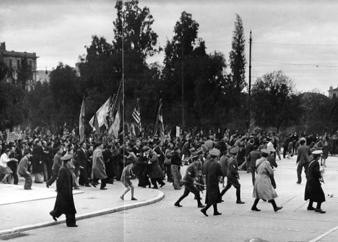ΣΑΝ ΣΗΜΕΡΑ - 3 Δεκεμβρίου 1944: «Δεκεμβριανά», από το φώς της ...