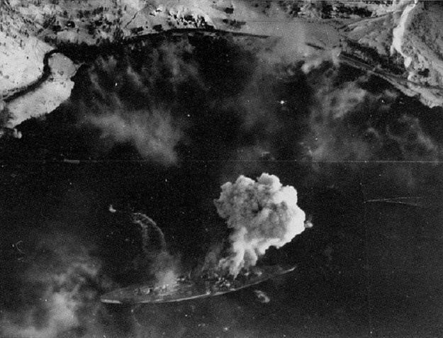 ΣΑΝ ΣΗΜΕΡΑ - 12 Νοεμβρίου 1944: Οι Tallboys βυθίζουν το θωρηκτό Tirpitz ...