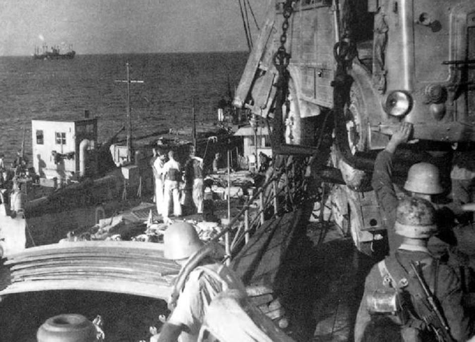 ΣΑΝ ΣΗΜΕΡΑ - 19 Νοεμβρίου 1943: Οι Γερμανοί βομβαρδίζουν τη Σάμο ...