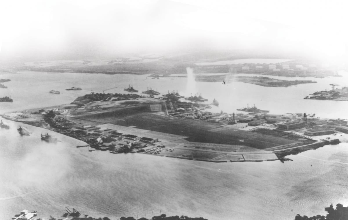 ΣΑΝ ΣΗΜΕΡΑ - 7 Δεκεμβρίου 1941: Zero πάνω από το Pearl Harbor, οι ΗΠΑ ...