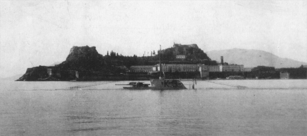 ΣΑΝ ΣΗΜΕΡΑ - 29 Δεκεμβρίου 1940: Βύθιση του «Πρωτεύς», η πρώτη απώλεια ...