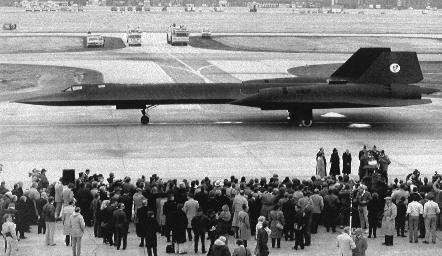 ΣΑΝ ΣΗΜΕΡΑ - 22 Δεκεμβρίου 1964: Η πρώτη πτήση του 'Blackbird ...