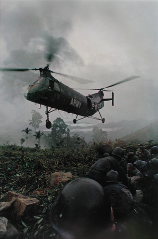 ΣΑΝ ΣΗΜΕΡΑ - 12 Ιανουαρίου 1962: “Operation Chopper”, οι Αμερικανοί ...