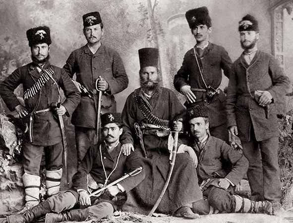 ΣΑΝ ΣΗΜΕΡΑ - 7/20 Ιουνίου 1907: Η θανάτωση του καπετάν Άγρα, πλήγμα που ...