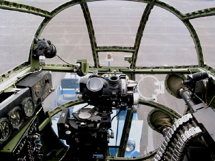 North American B-25: H πολυπληθέστερη τελική έκδοση -J και τα Mitchell ...